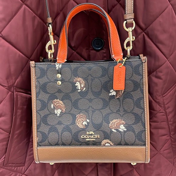 Coach | Bags | Coach Dempsey Tote 22 In Signature Canvas With Hedgehog ...